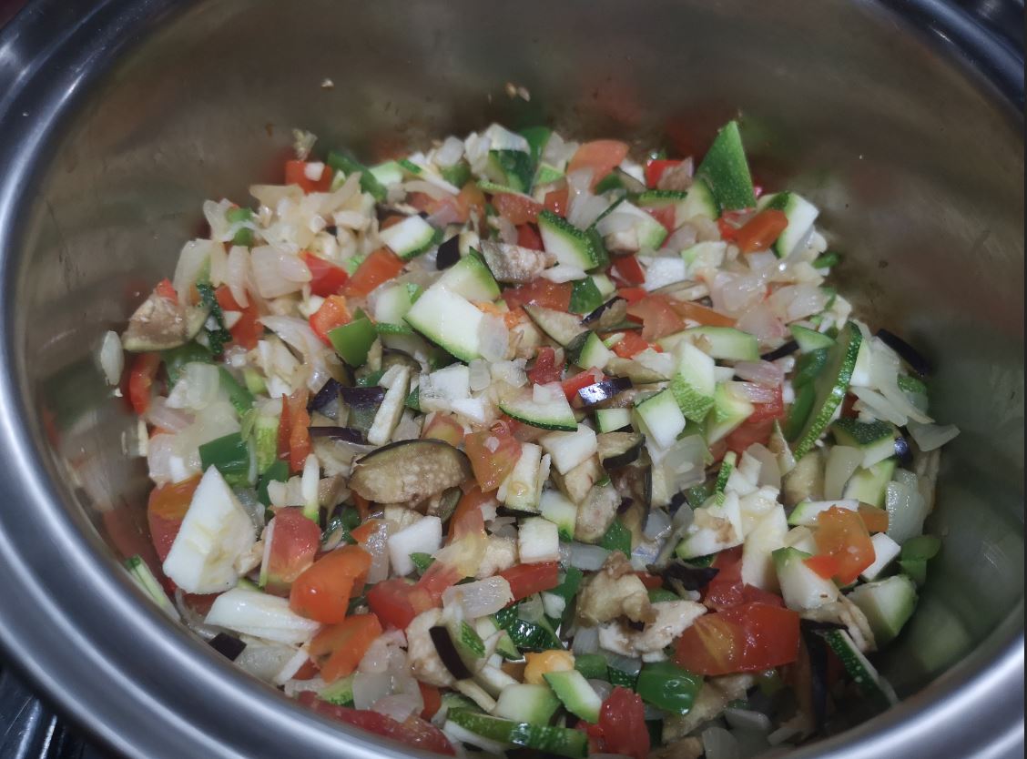 Ratatouille - Provencal Vegetable Stew (Step-by-Step DIY Recipe ...